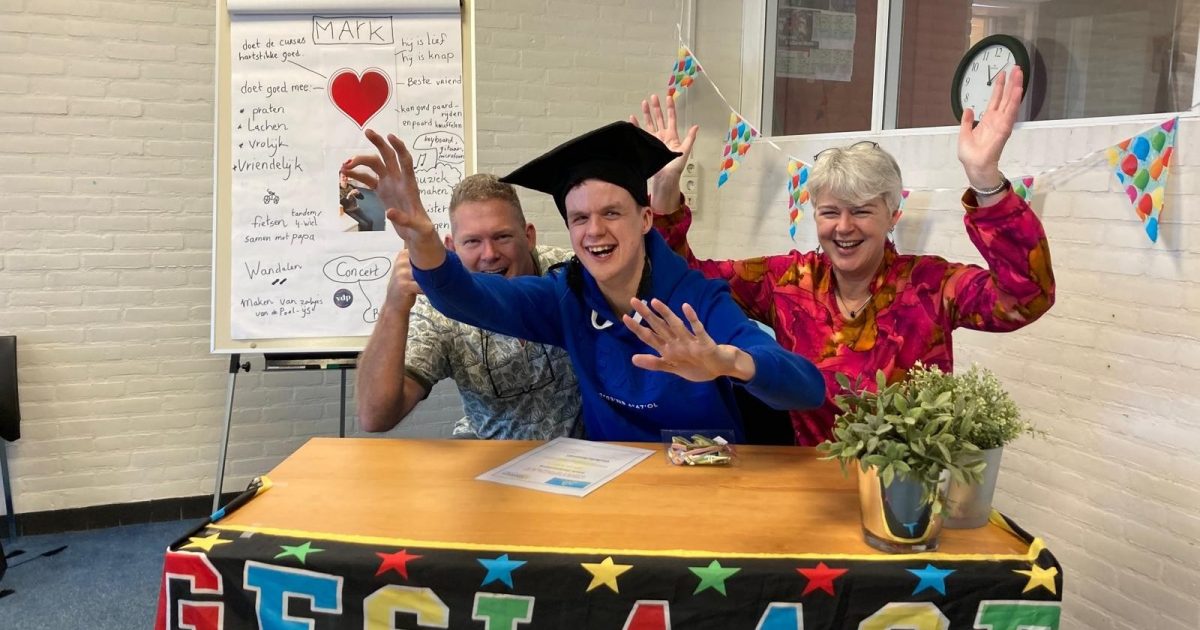 Twee groepen geslaagd voor Naar de Top! - Aveleijn